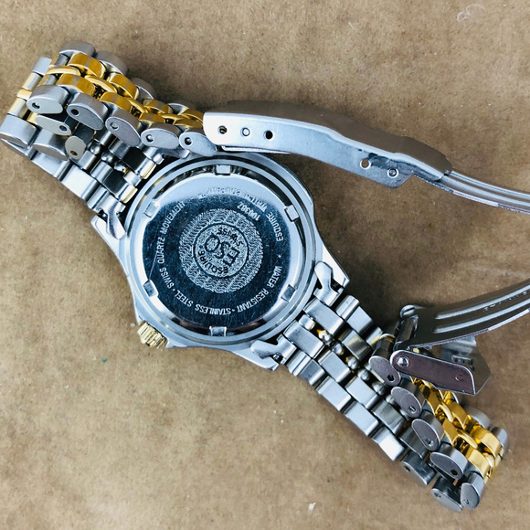 Movado | Accessories | Vintage Rare Movado Esq Swiss Date Diver Watch ...